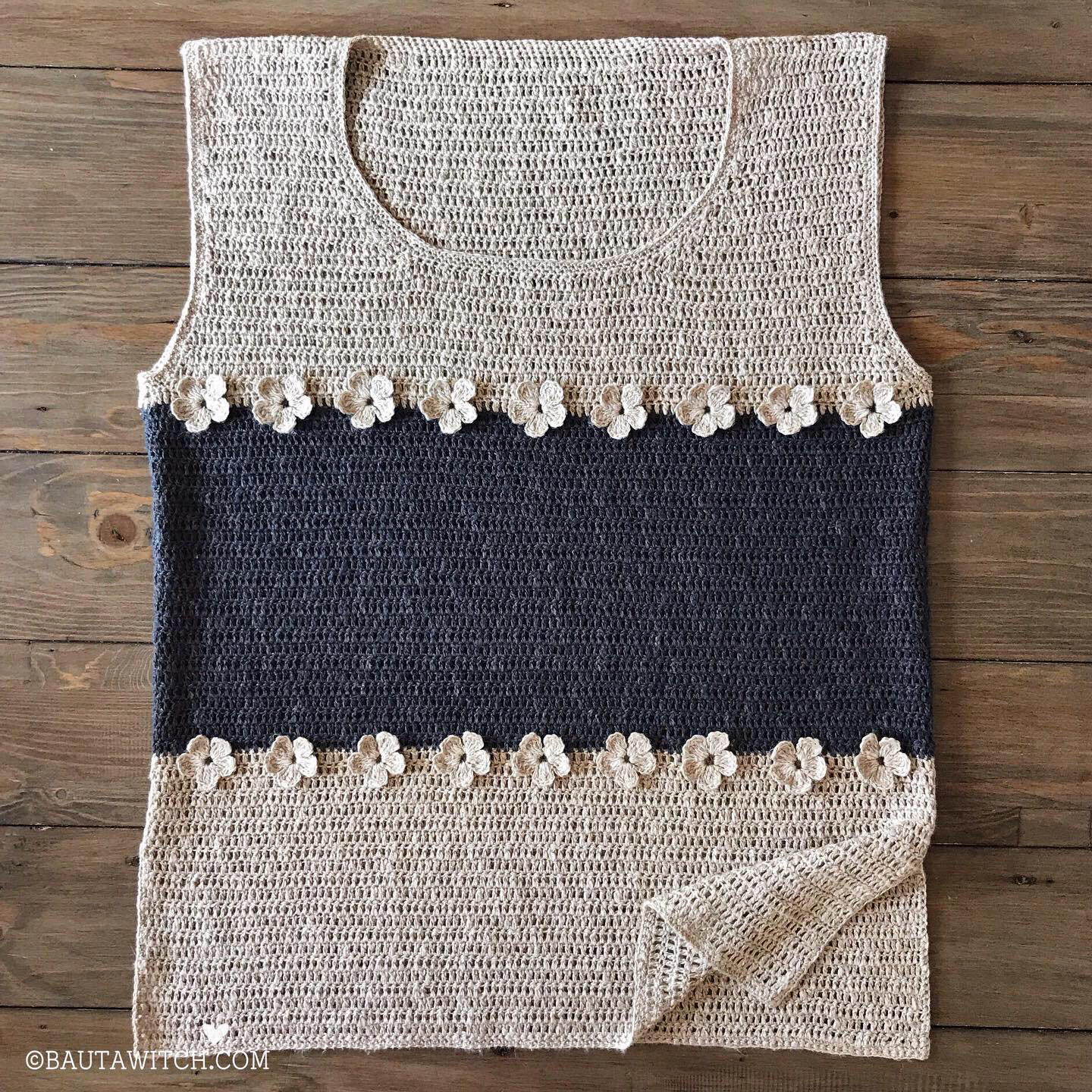 DIY – Virkad topp med aldrig vissnande blommor i linnegarn | BautaWitch