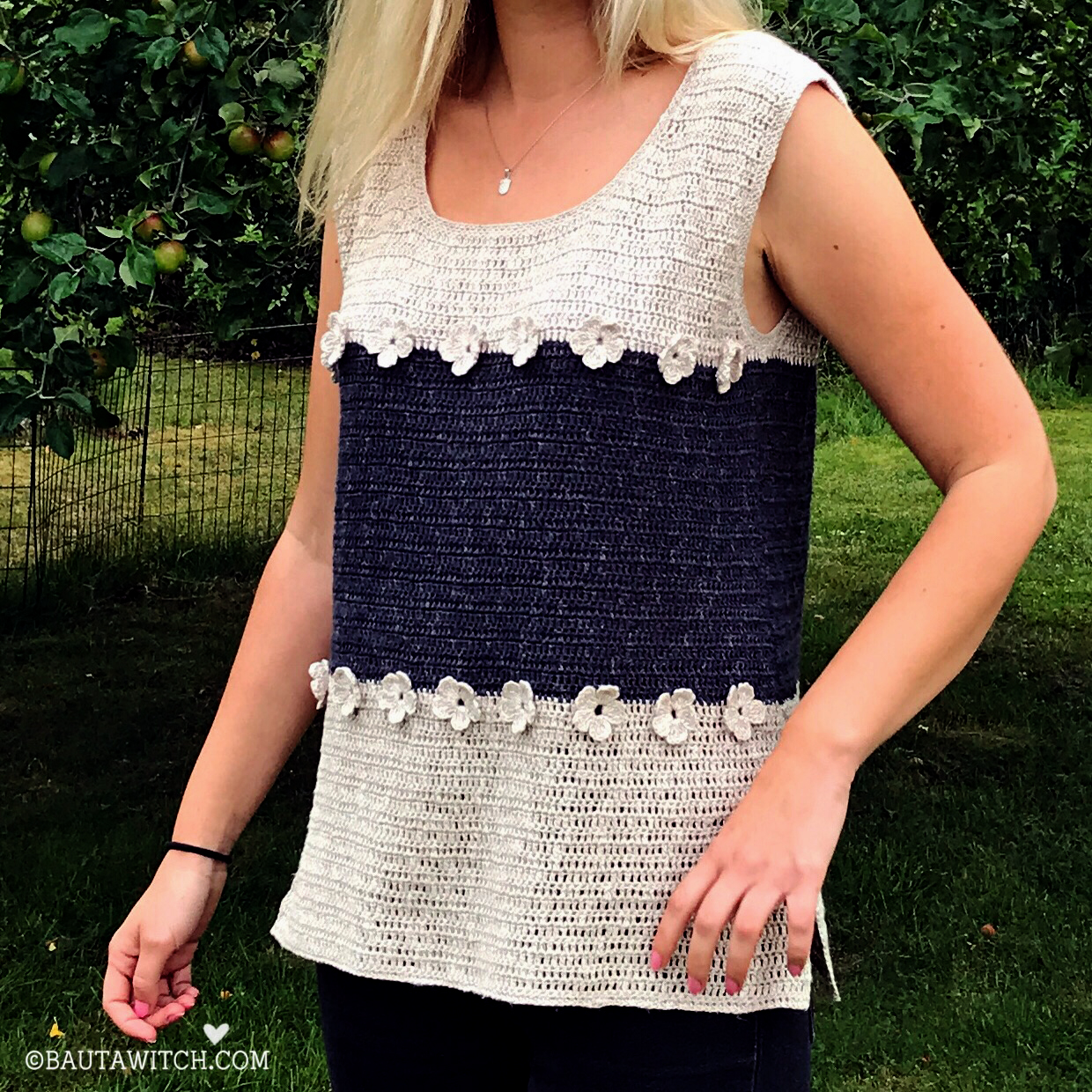 DIY – Virkad topp med aldrig vissnande blommor i linnegarn | BautaWitch