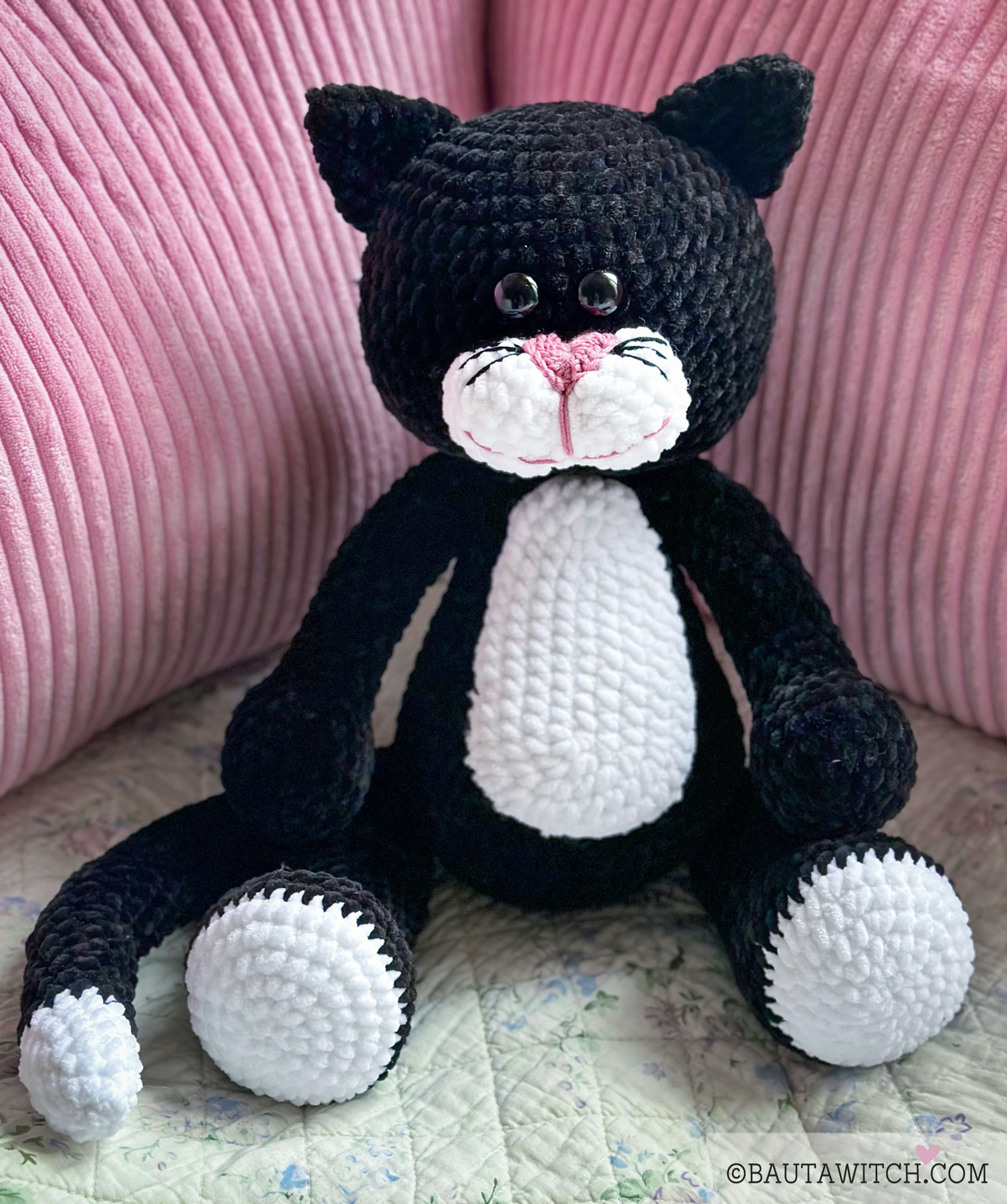 DIY – Den virkade katten Hjärtnos | BautaWitch